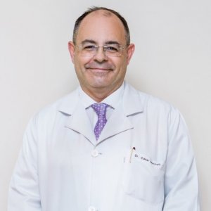 Dr. César Milton Marinelli - Clínica Genics